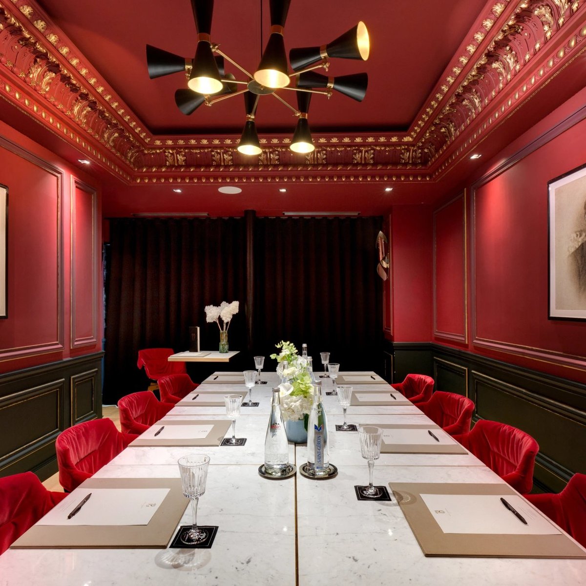99 Haussmann, Restaurant & Bar